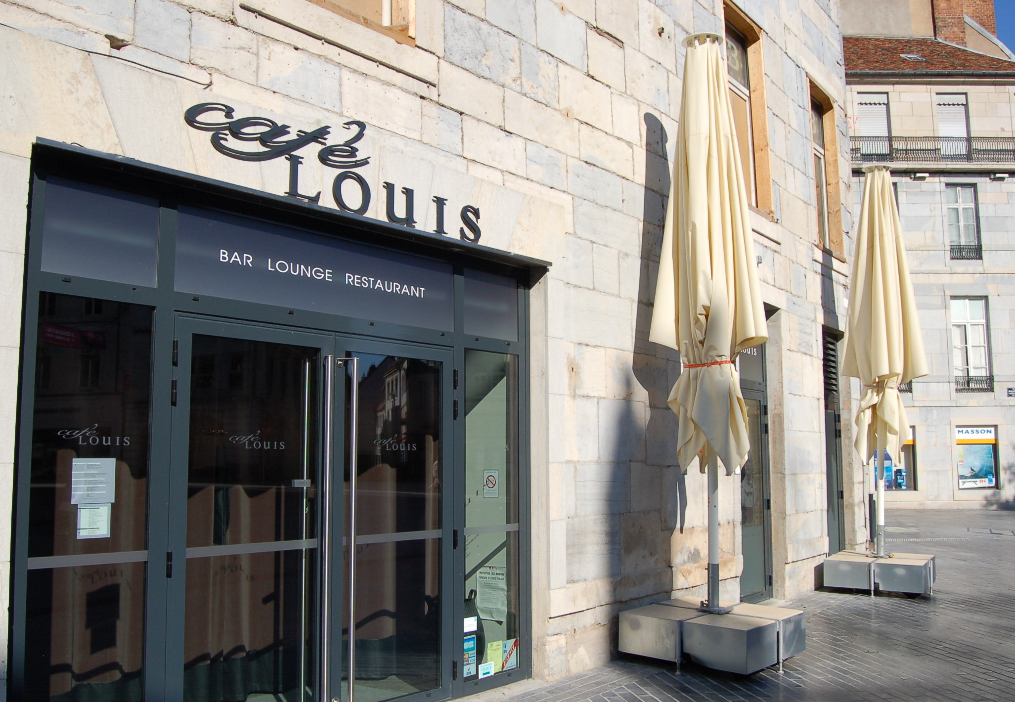 Le Café Louis fermé le dimanche • macommune.info