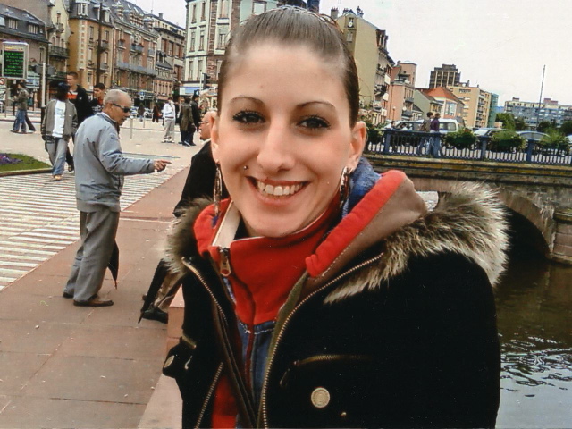 Céline et Sarah bientôt de retour en France ? • macommune.info