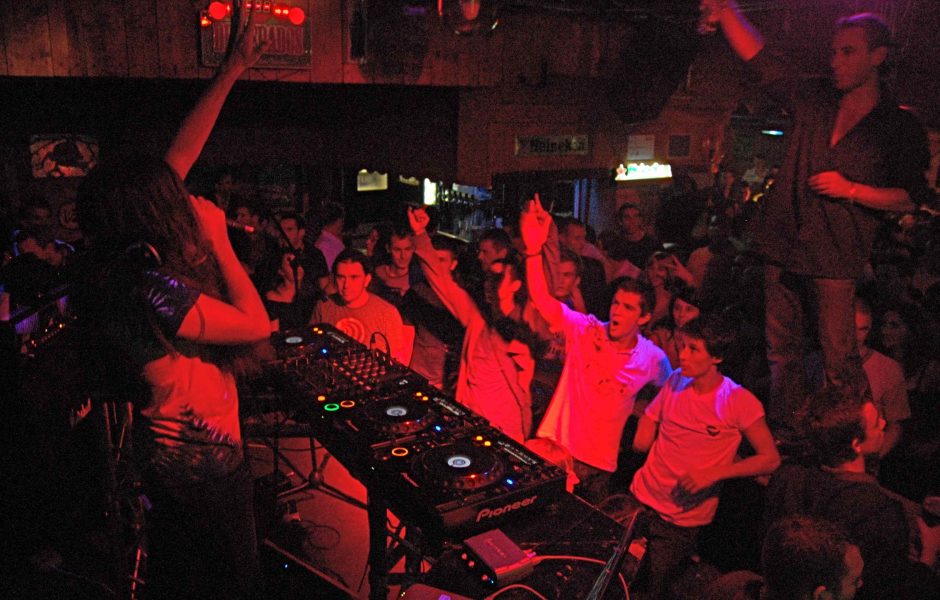 DJ Zebra fait chauffer le Cousty • macommune.info