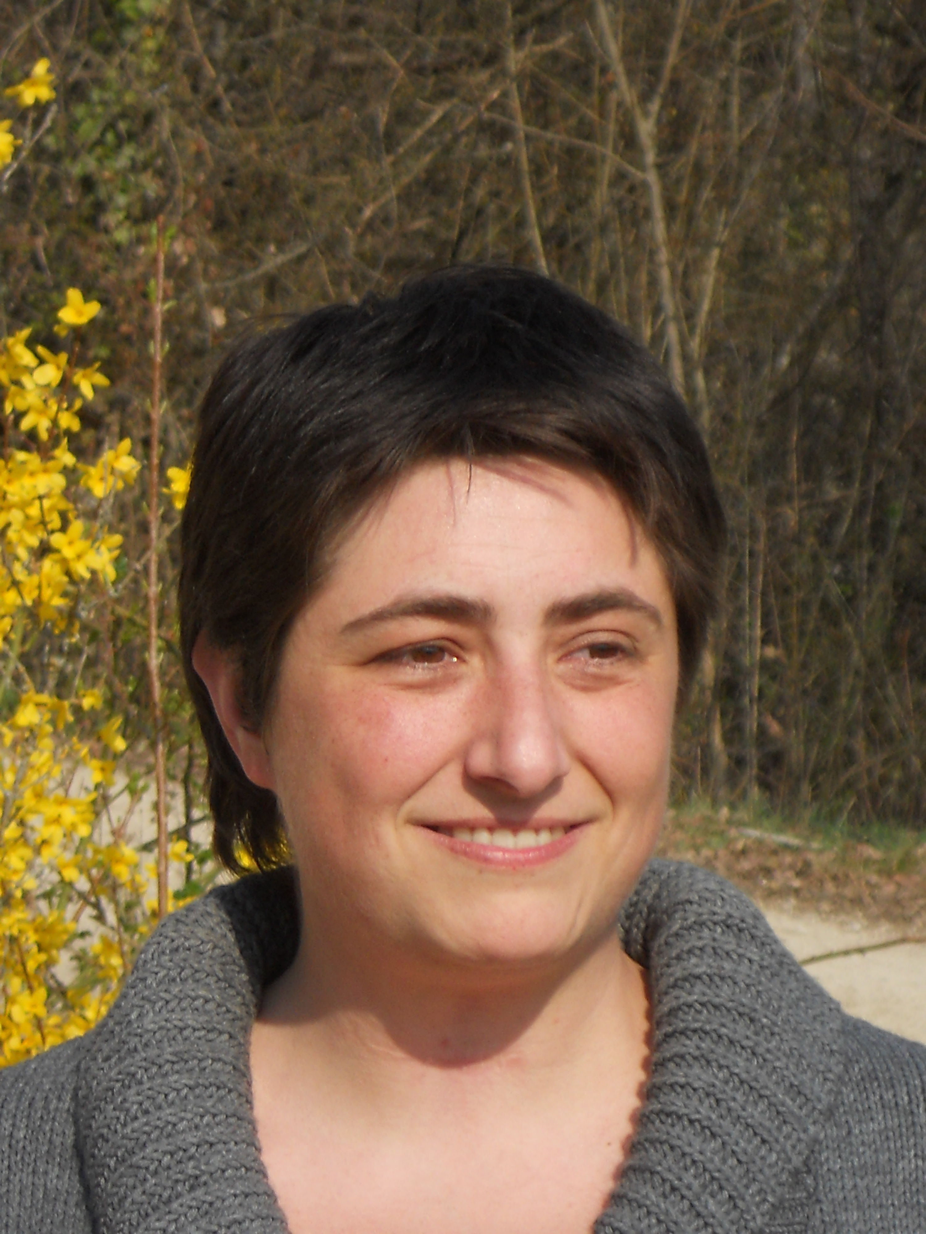 Claire Rocher, tête de liste Lutte ouvrière la Bourgogne Franche-Comté ...