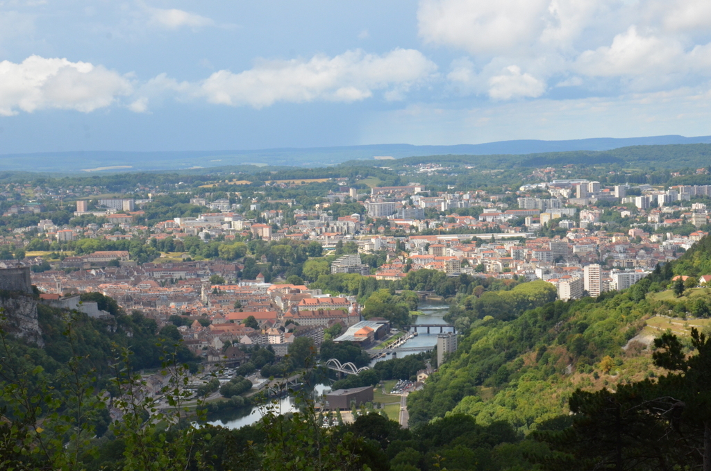 Le Grand Besançon devient une communauté urbaine • macommune.info