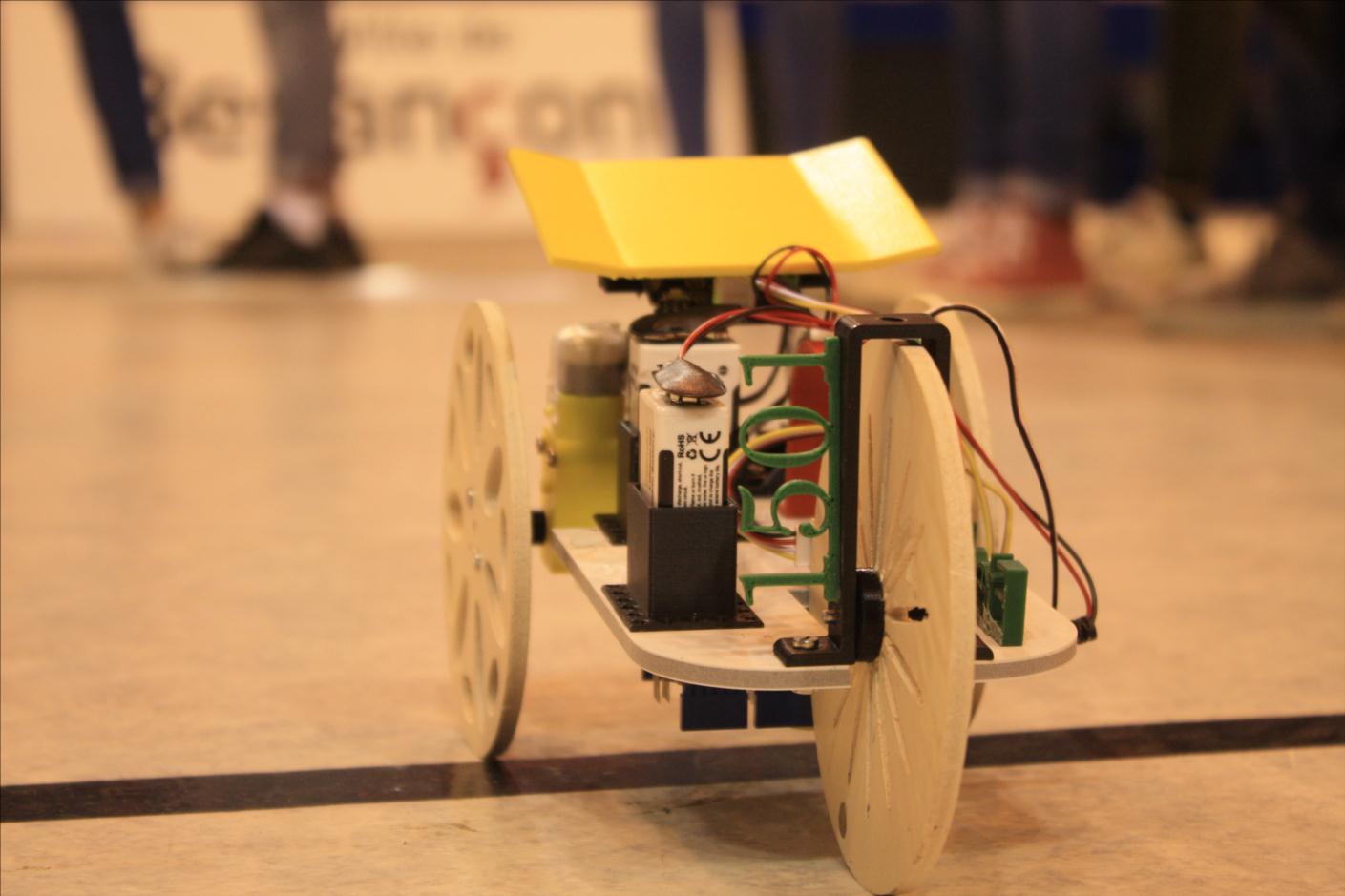 Cybertech’ Comtois : des robots de collégiens au défi au palais des ...