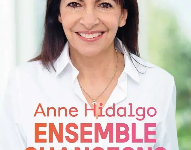 Affiche-d-Anne-Hidalgo 2022 • macommune.info
