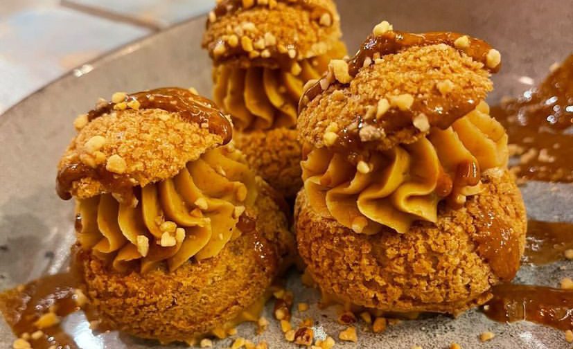 Recette : choux croquants à la cacahuète du chef Robin Vuillemenot du ...