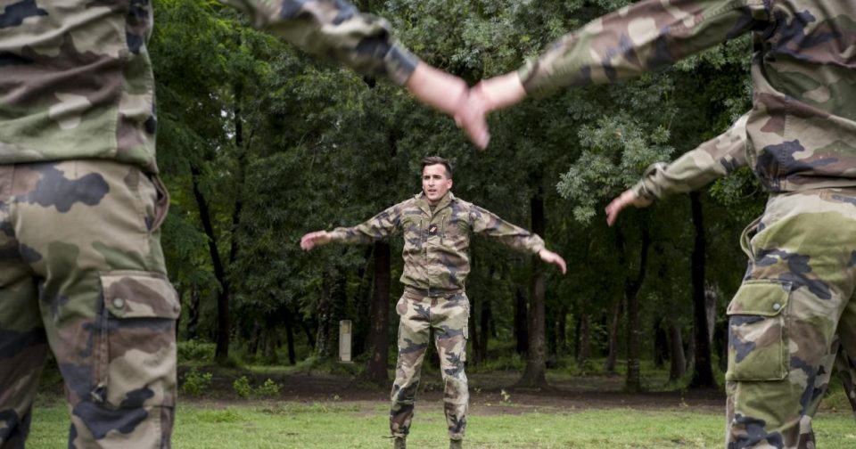 L’Armée de Terre recrute un(e) moniteur(trice) sportif(ve) • macommune.info