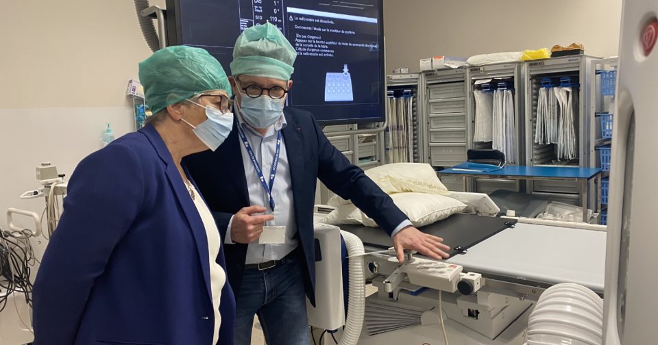 Une nouvelle salle de radiologie interventionnelle multimodale au CHU ...