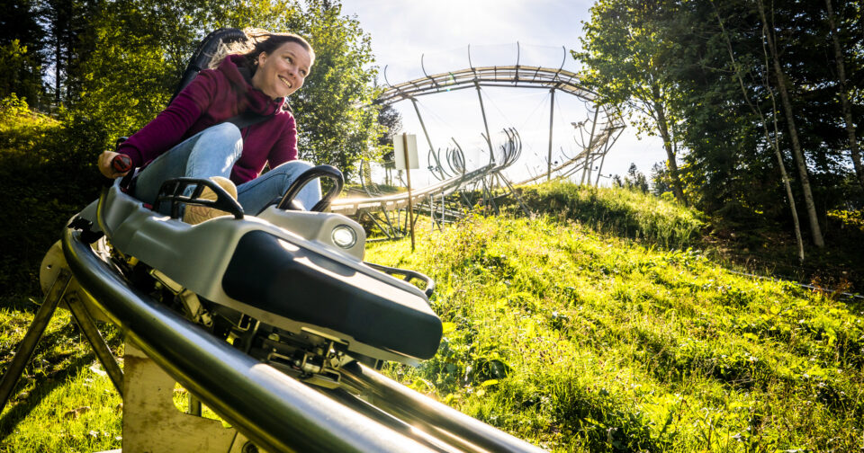 Jouez pour remporter des tours de luge d’été à Métabief ! • macommune.info
