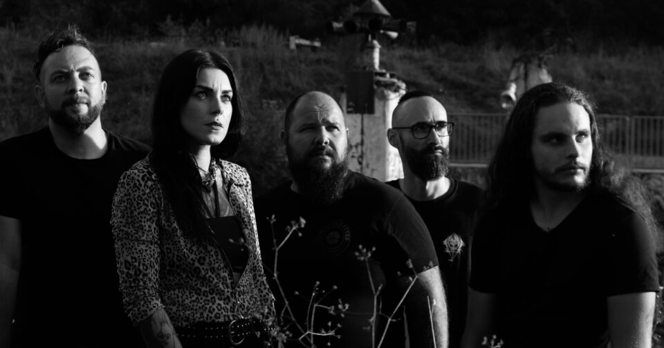 Le groupe HOLLS sort un nouveau single… • macommune.info