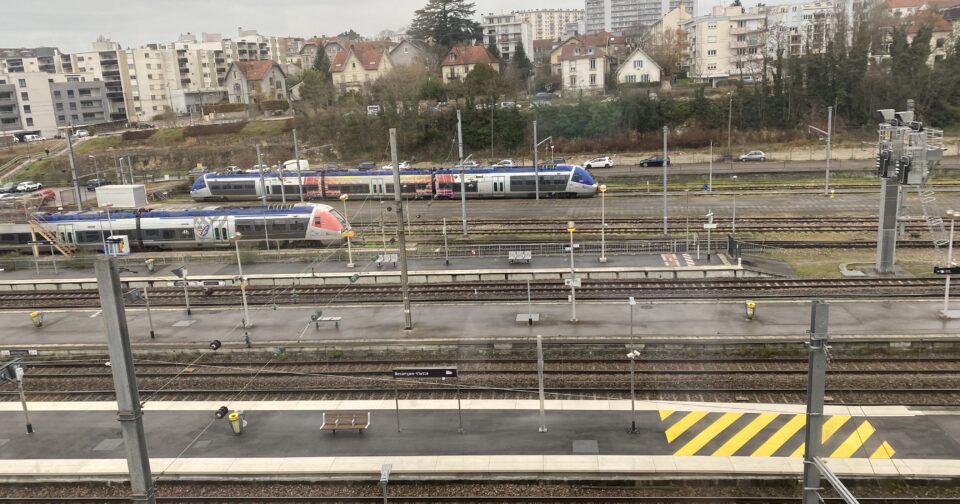 Le prix des billets de TGV va augmenter en moyenne de 1,5% en 2025 ...