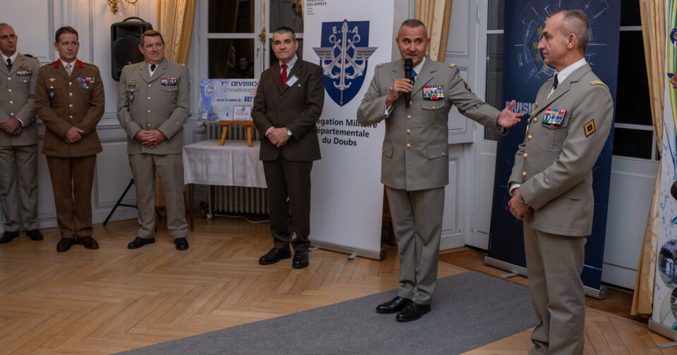Un nouveau général à la tête de la 1re Division • macommune.info